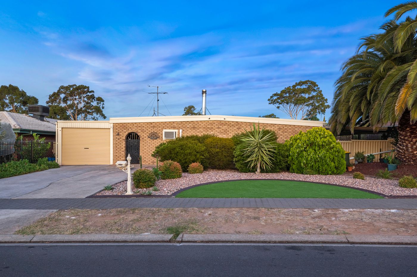 47 Lomalinda Drive, Craigmore, SA 5114 - House For Sale | listd.com.au